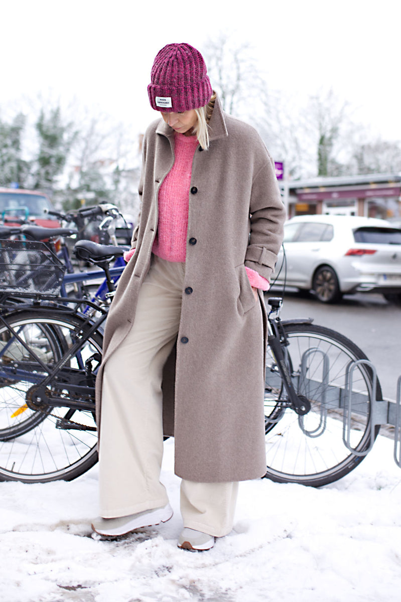 Sanfte Töne, Starke Styles: Pastell- und Beigetöne | Hosen, Mäntel ...